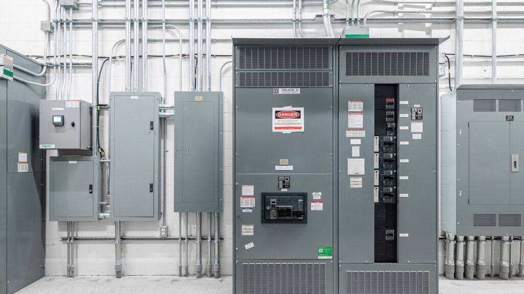 Houle | Power Distribution Services